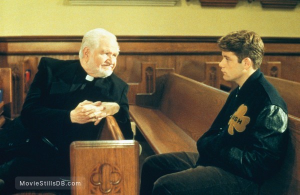 Rudy - Publicity still of Robert Prosky & Sean Astin