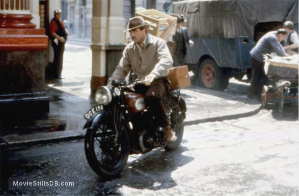 Lassiter - Publicity still of Tom Selleck