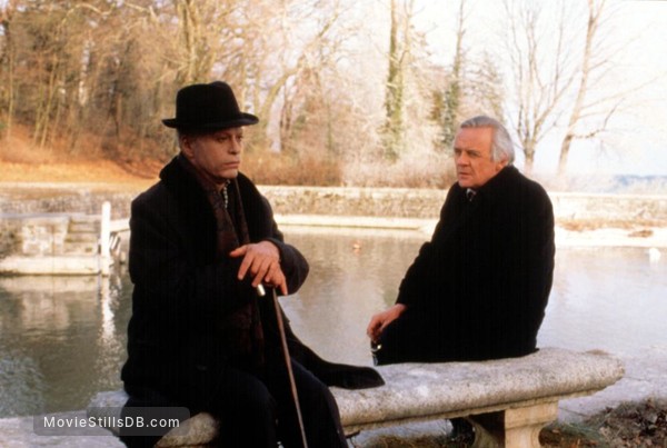 Chaplin - Publicity still of Robert Downey Jr. & Anthony Hopkins