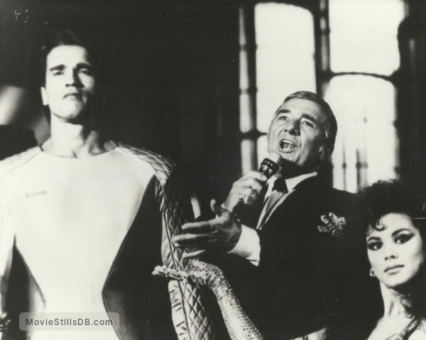 The Running Man - Publicity still of Arnold Schwarzenegger & Richard Dawson