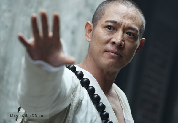 The Sorcerer and the White Snake - Publicity still of Jet Li