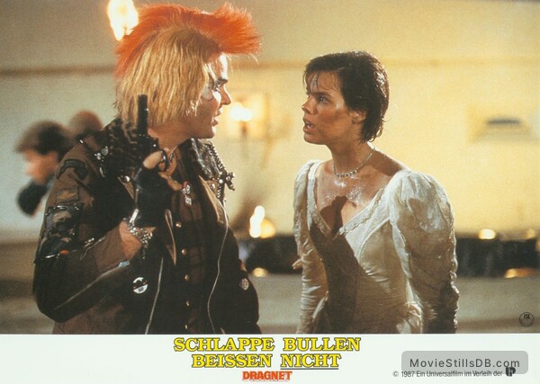 Dragnet - Lobby card with Dan Aykroyd & Alexandra Paul