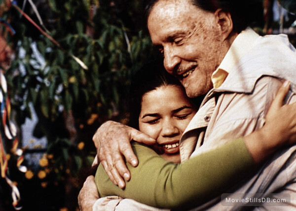 Real Women Have Curves - Publicity still of America Ferrera & Felipe De ...