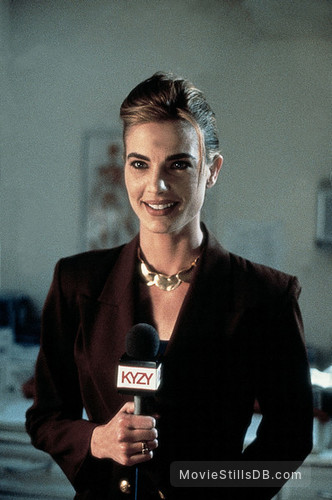 Hellraiser III: Hell on Earth - Publicity still of Terry Farrell